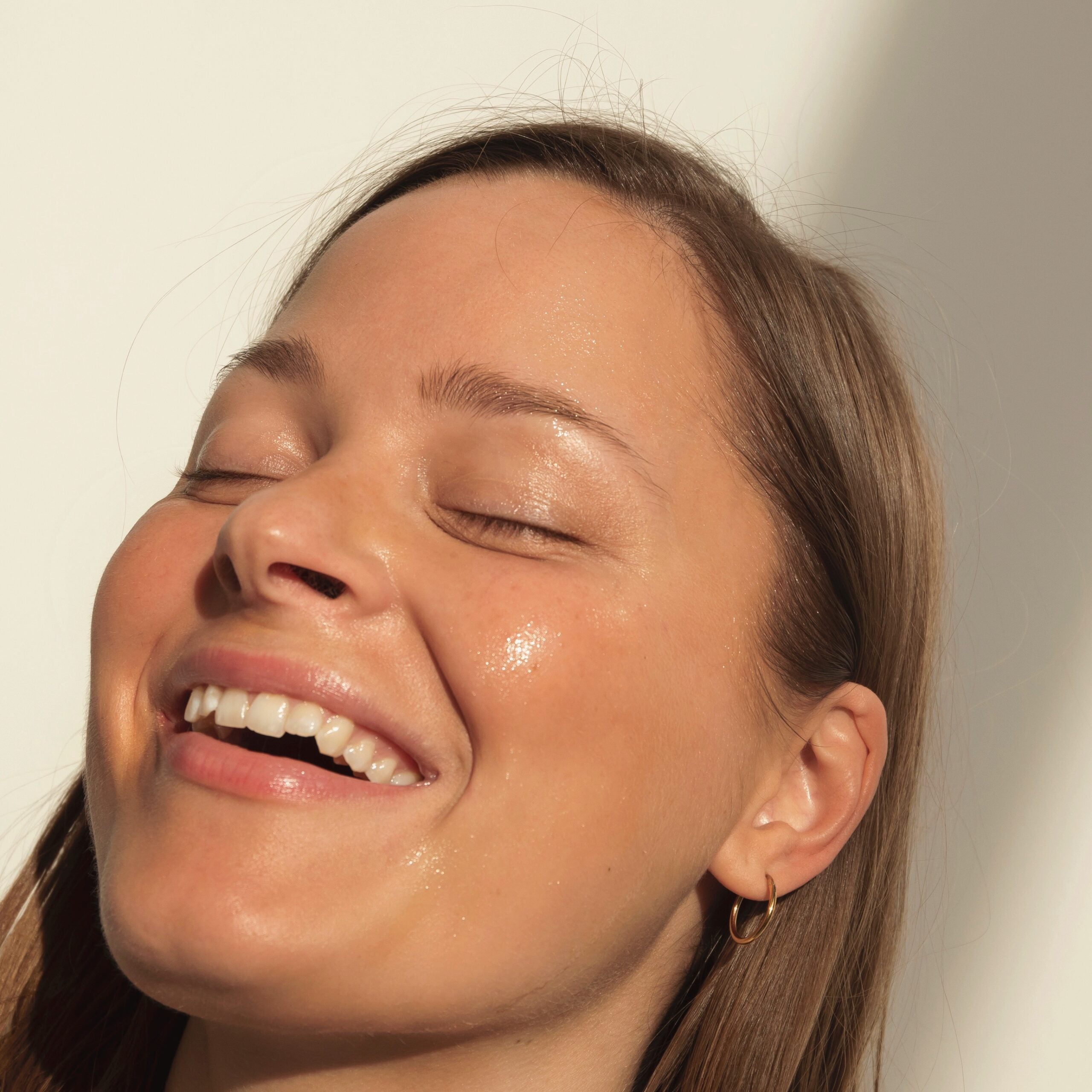 Natural-Looking Self Tan for Light & Fair Skin: Your Guide to a Be ...